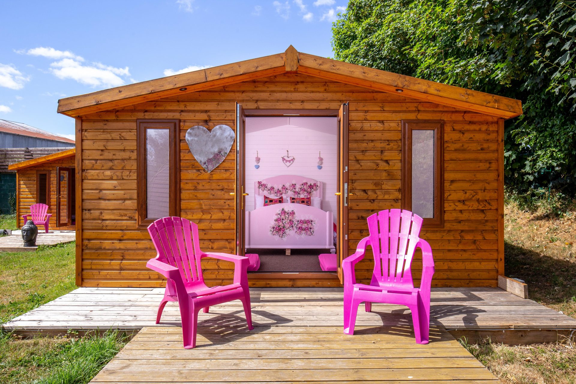 Podumna Glamping Village: Family Camping Galway
